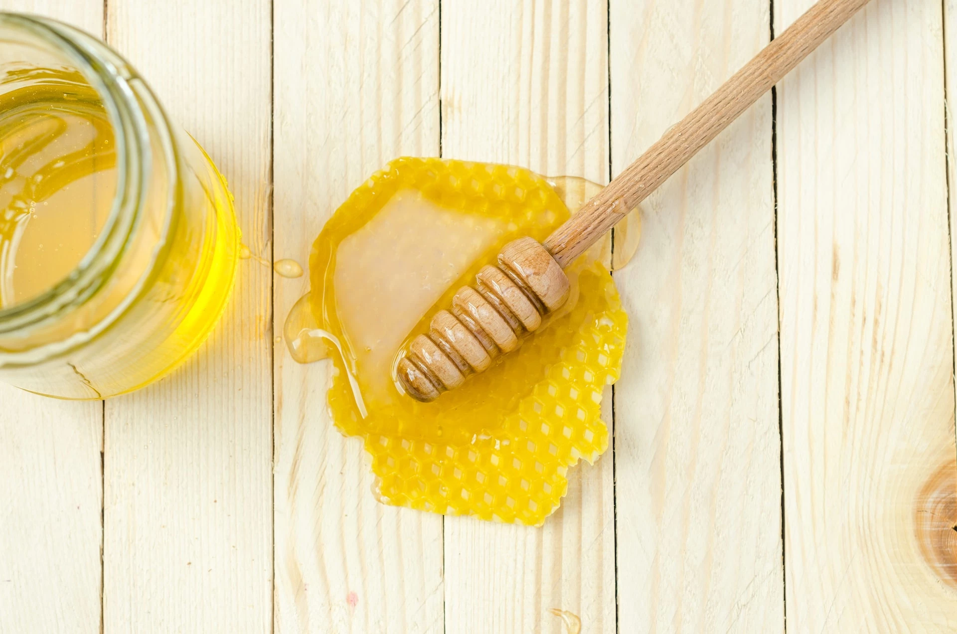 The 11 Best Flowers for Honey Production (and 5 to Avoid) - 🐝 ...