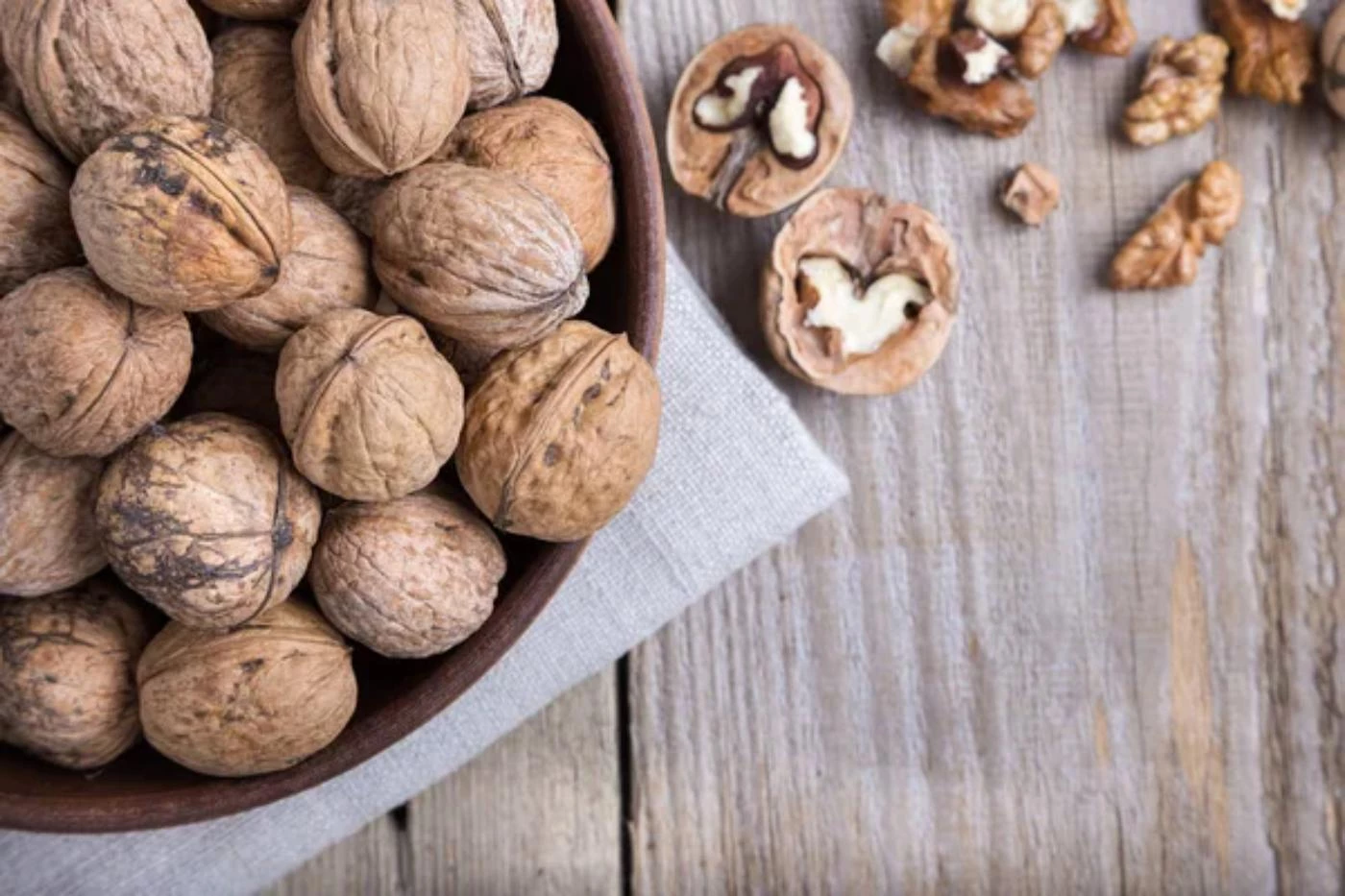9 Surprising Places to Sell Black Walnuts with High Margins - 🐝 BootstrapBee.com - Actionable ...
